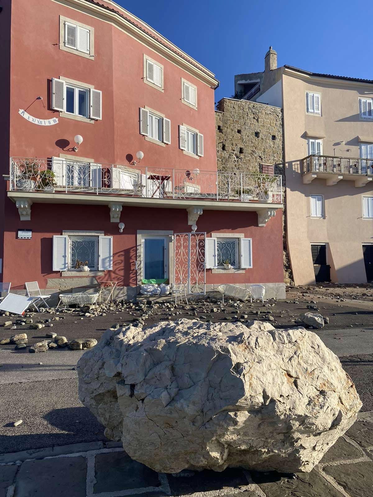 FOTO: Grozno opustošenje v Piranu: uničeni gostinski lokali, stoletnih ...
