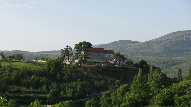 Kdo je Sandra, žena Marka Perkovića Thompsona - NaDlani.si