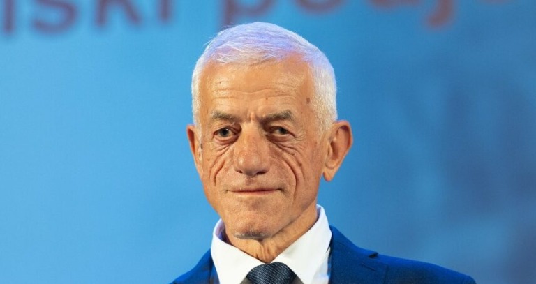 Pa se je le zgodila poroka! Franc Jager poročil svojo izbranko Ireno ...