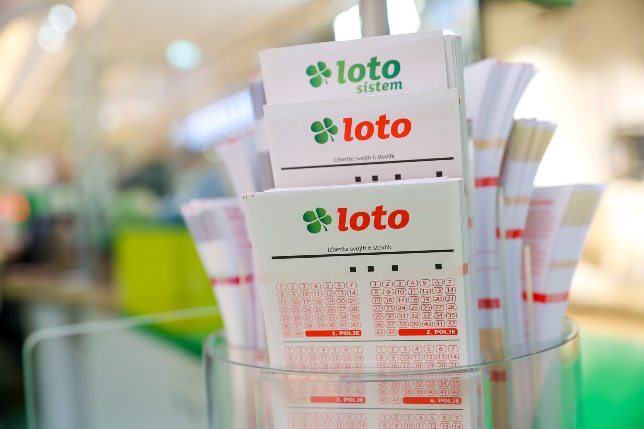 Petek trinajsti srečnežu prinesel 100.000 evrov, v igri 3×3 letos že ...